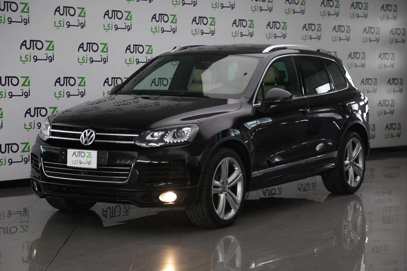 Volkswagen Touareg R line 2015 - Black -- • | Autoz Qatar
